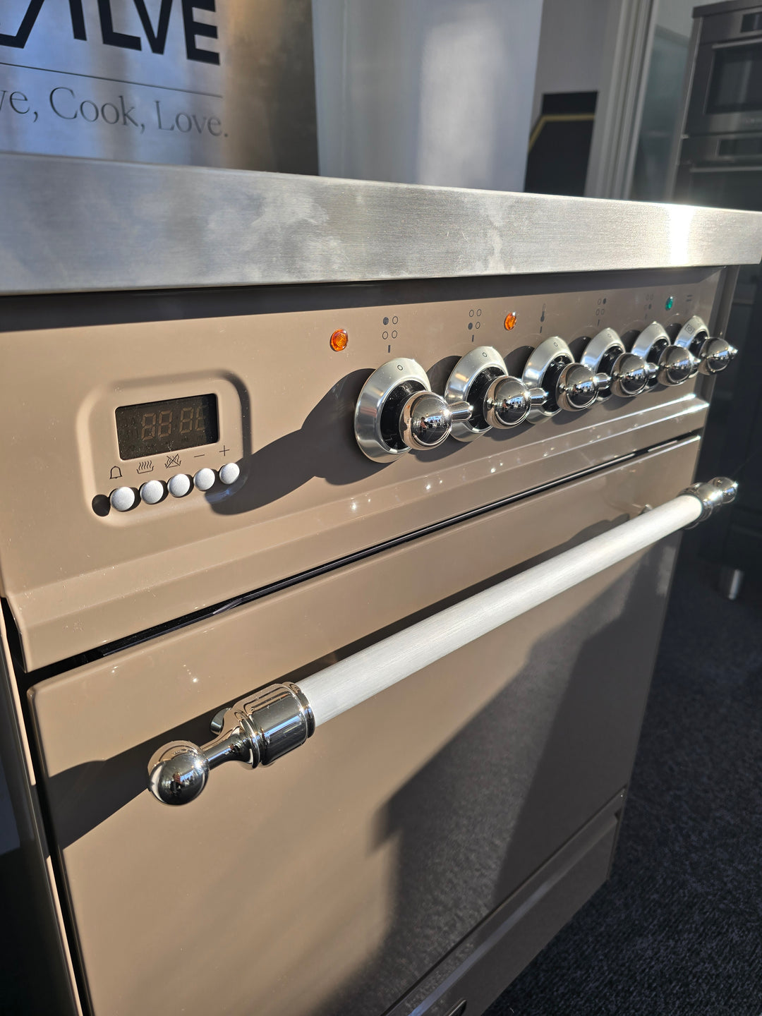 Udstillingsmodel: Komfur - Nostalgie - 60 cm - Induktion – ilve-denmark